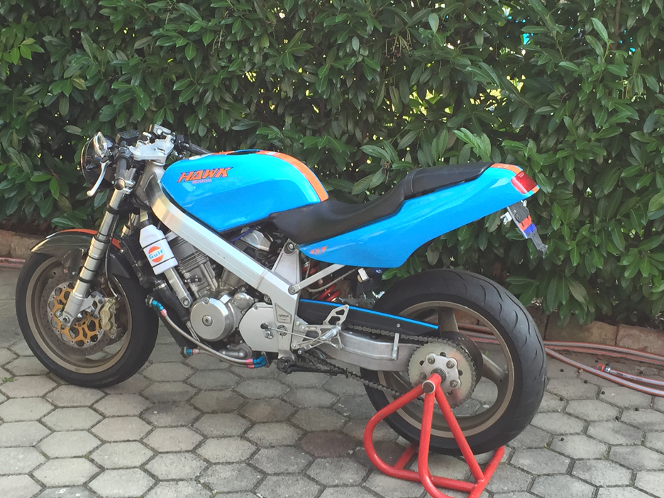 Gulf Design Hawk - Classicracing